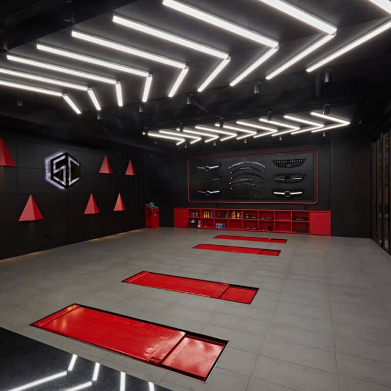 70 Cool Garage Paint Ideas To Inspire You