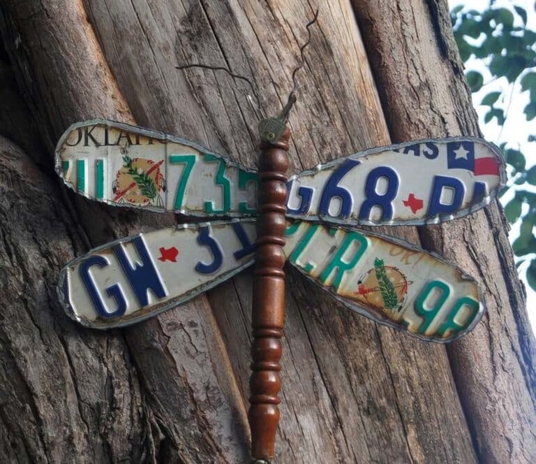 30 Ideas For License Plate DIY Crafts