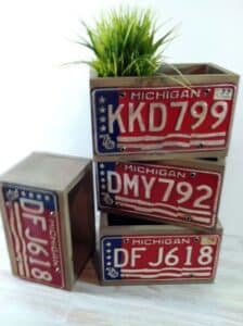 30 Ideas For License Plate DIY Crafts